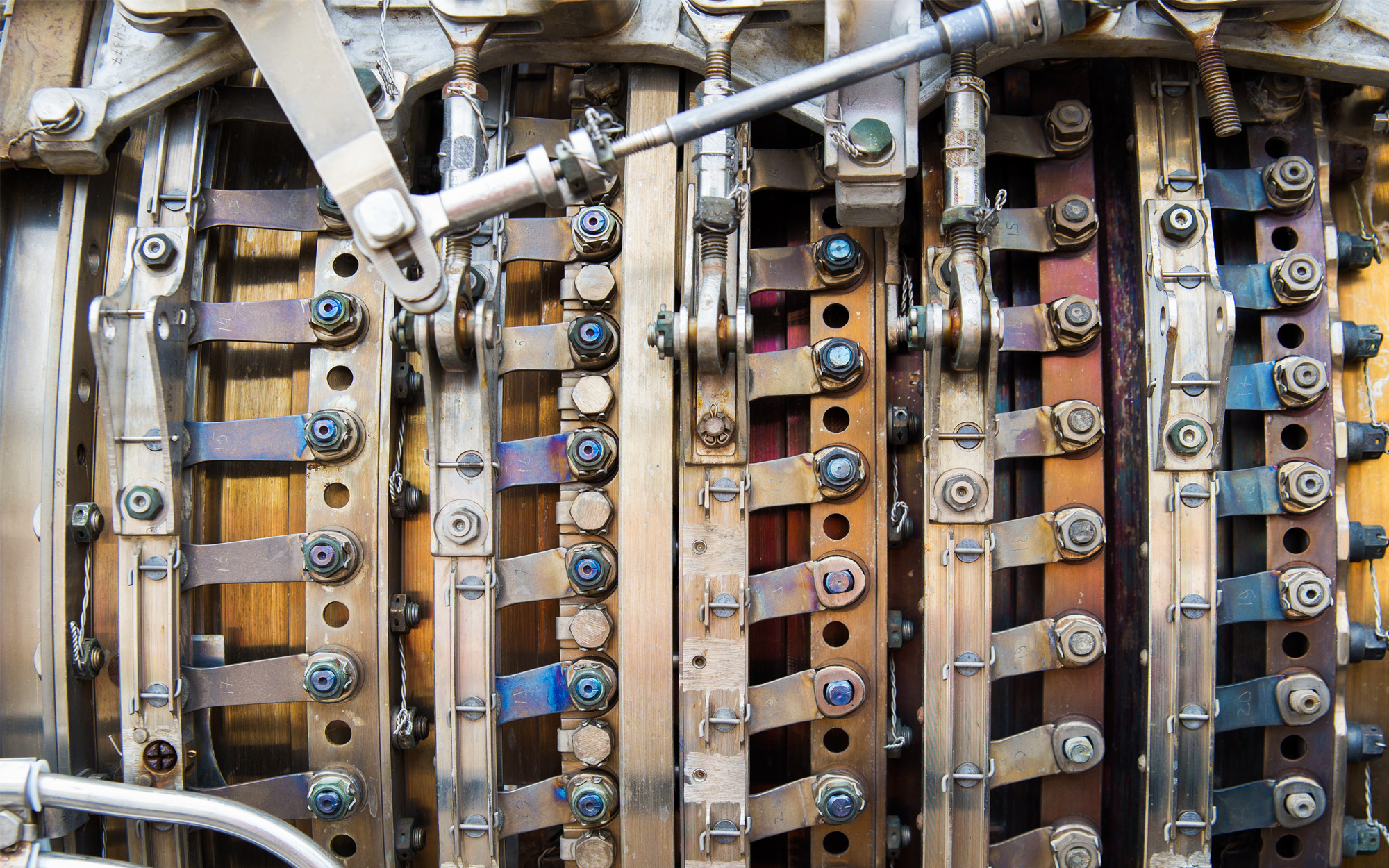 Aerospace Fasteners vs. Industrial Fasteners